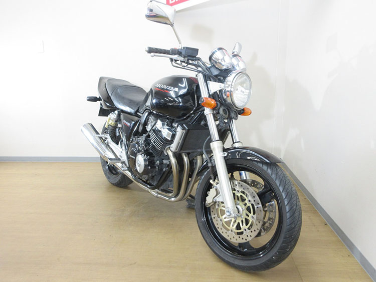 ホンダ CB400SF -ネイキッドブームを軌道に乗せた、プロジェクトBIG-1- | Bike Life Lab｜バイク王